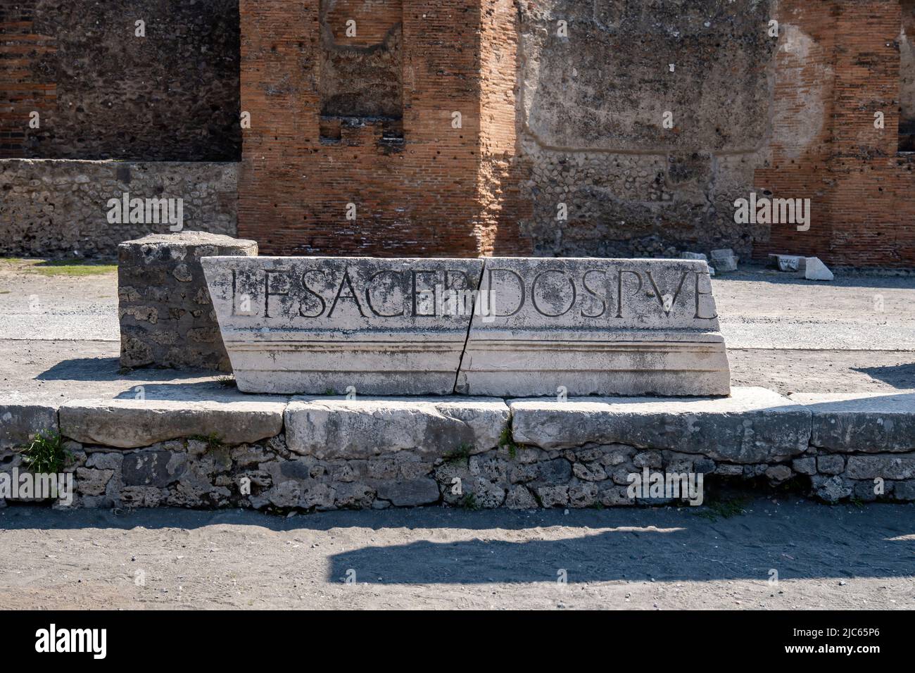 Ancient ruins of Pompei city (Scavi di Pompei), Naples, Italy Stock ...
