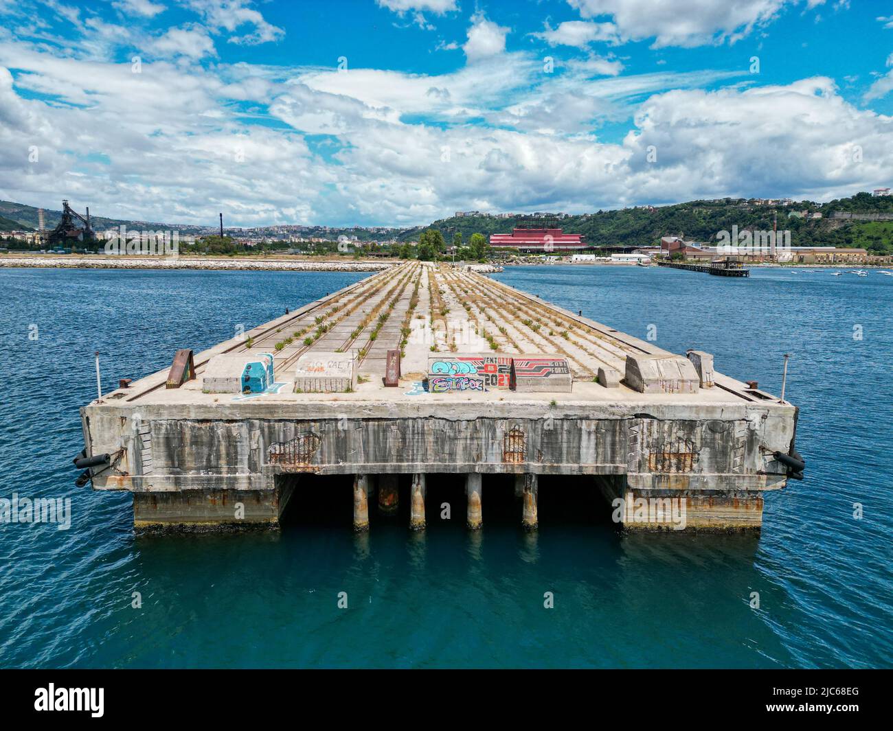 Pontile molo hi-res stock photography and images - Alamy