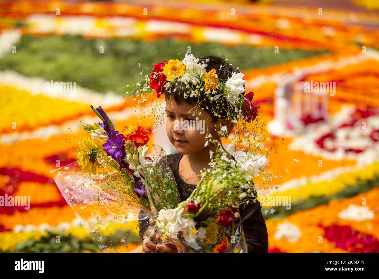 A girl child came to pay homage to the martyrs of Language Movement in ...