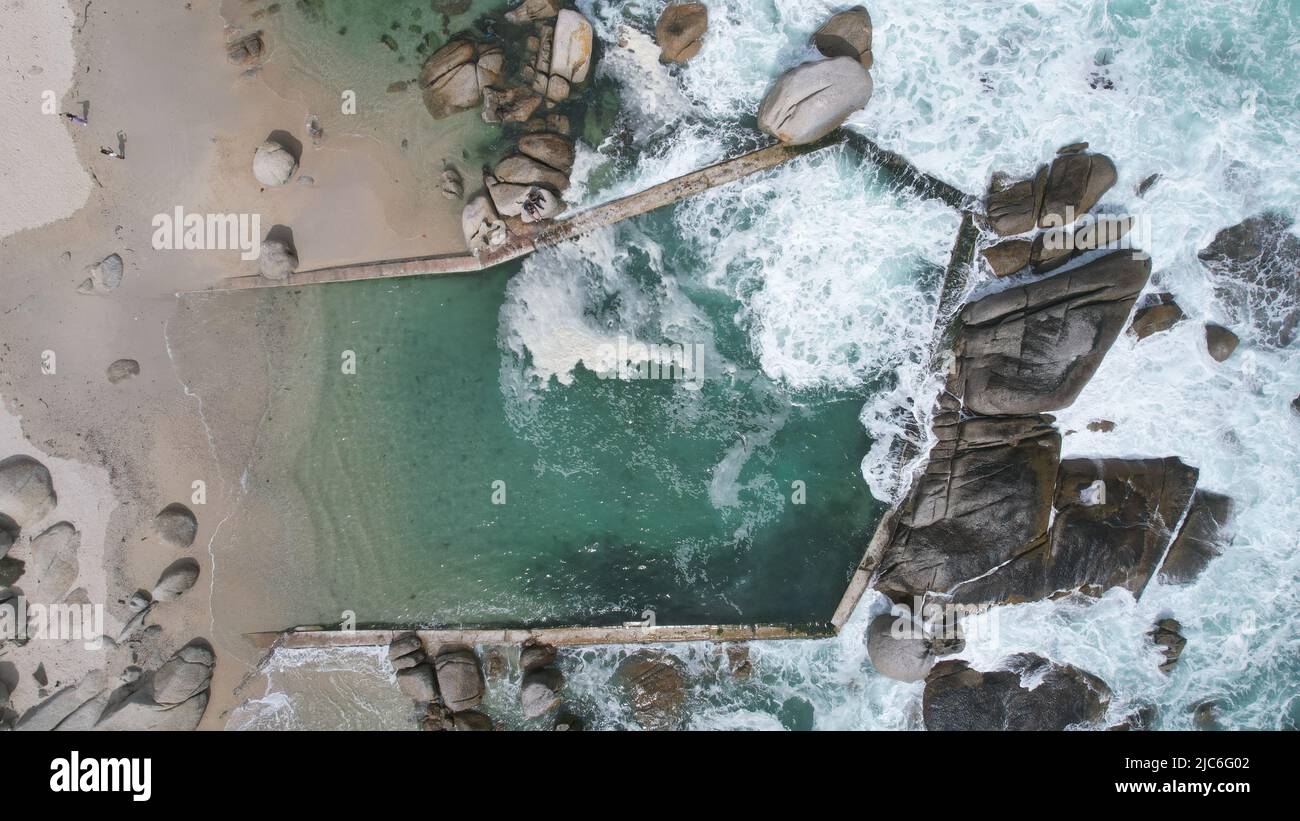 Drone tidal pool hi-res stock photography and images - Alamy