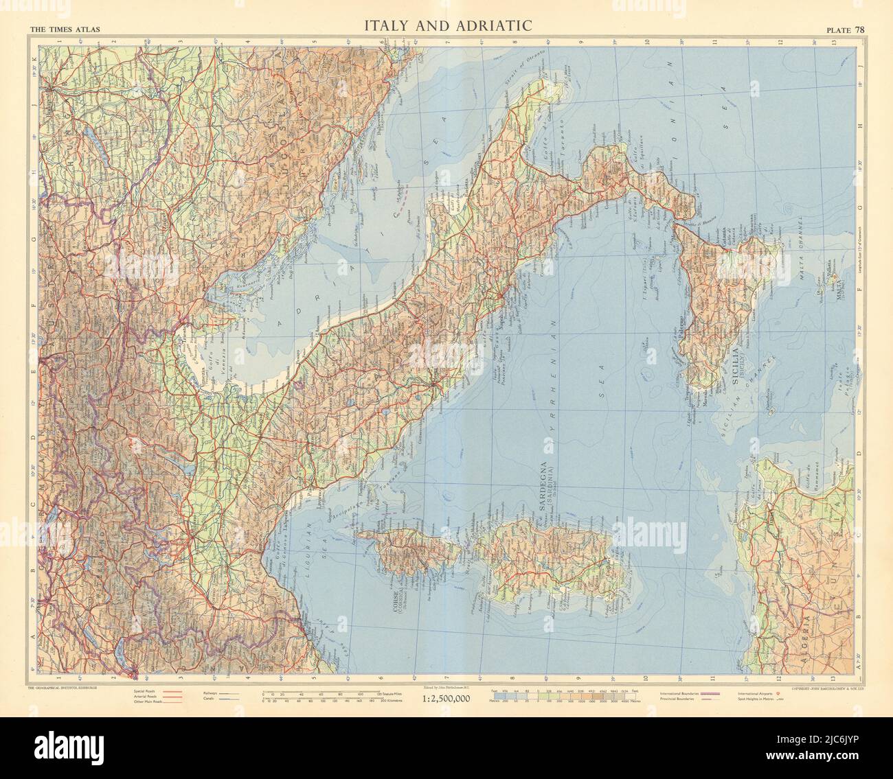 Vintage italy map hi-res stock photography and images - Alamy