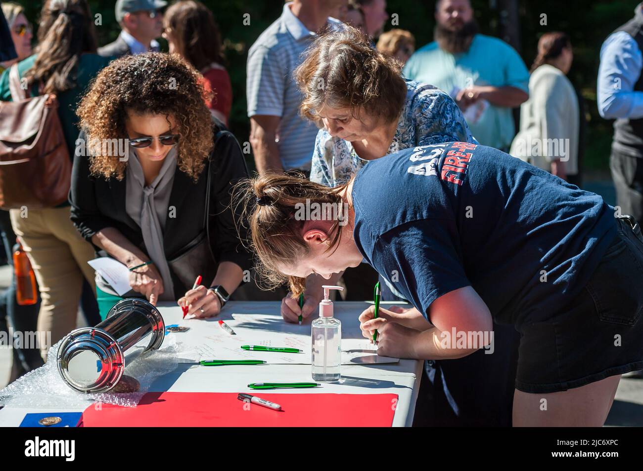 Ribbon cutting ceremony for new North Acton Fire Station Stock Photo ...