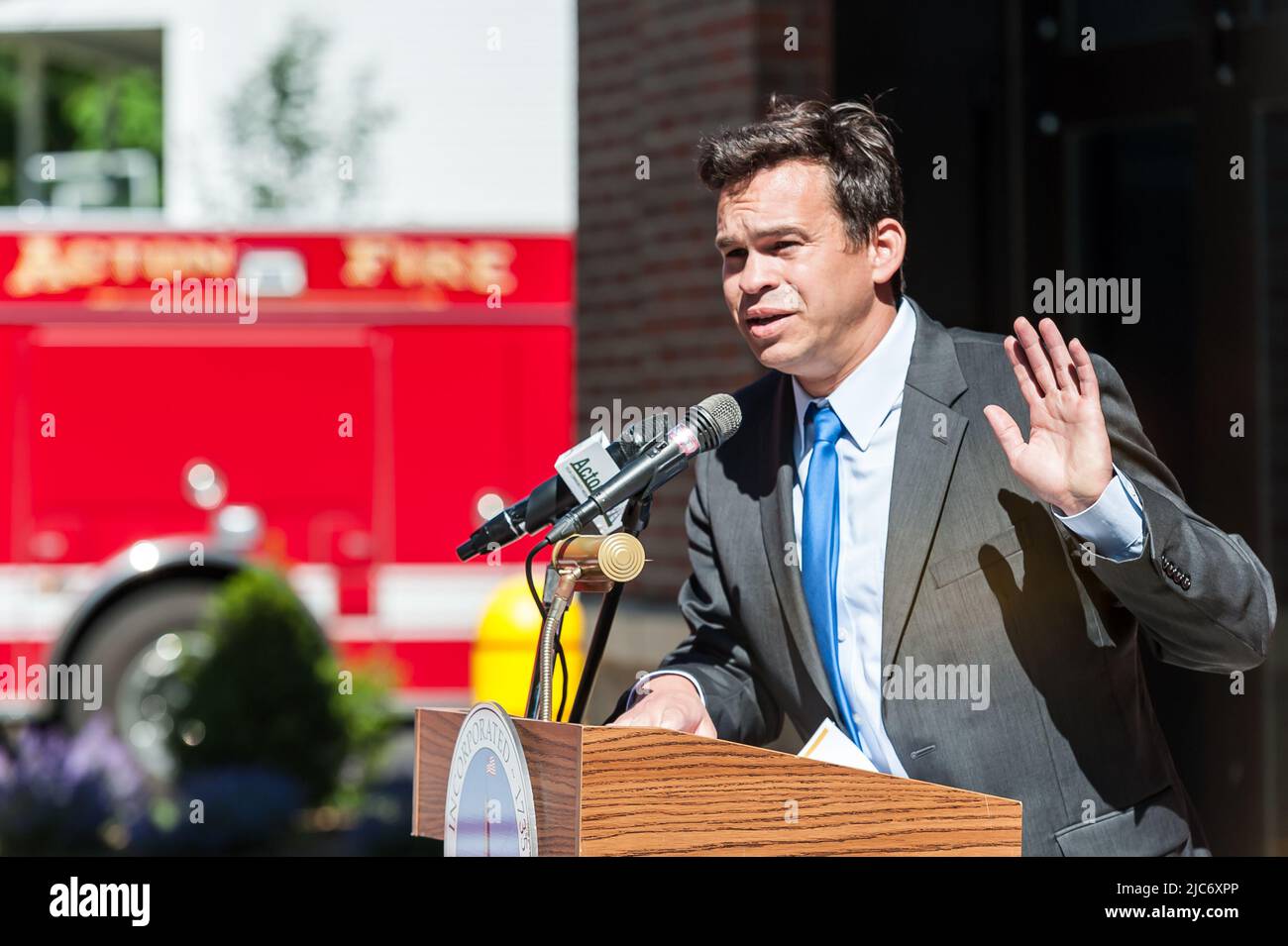 Ribbon cutting ceremony for new North Acton Fire Station Stock Photo ...