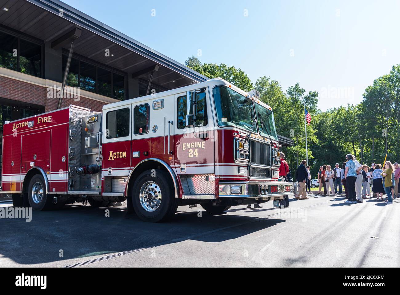 Ribbon cutting ceremony for new North Acton Fire Station Stock Photo ...