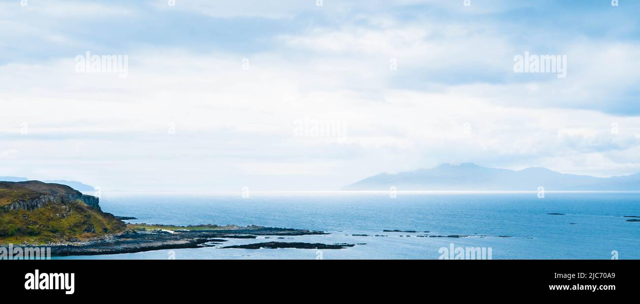 Across the sea to skye hi-res stock photography and images - Alamy