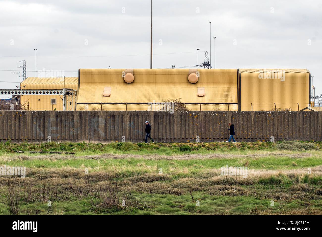 Thames estuary walks hi-res stock photography and images - Alamy