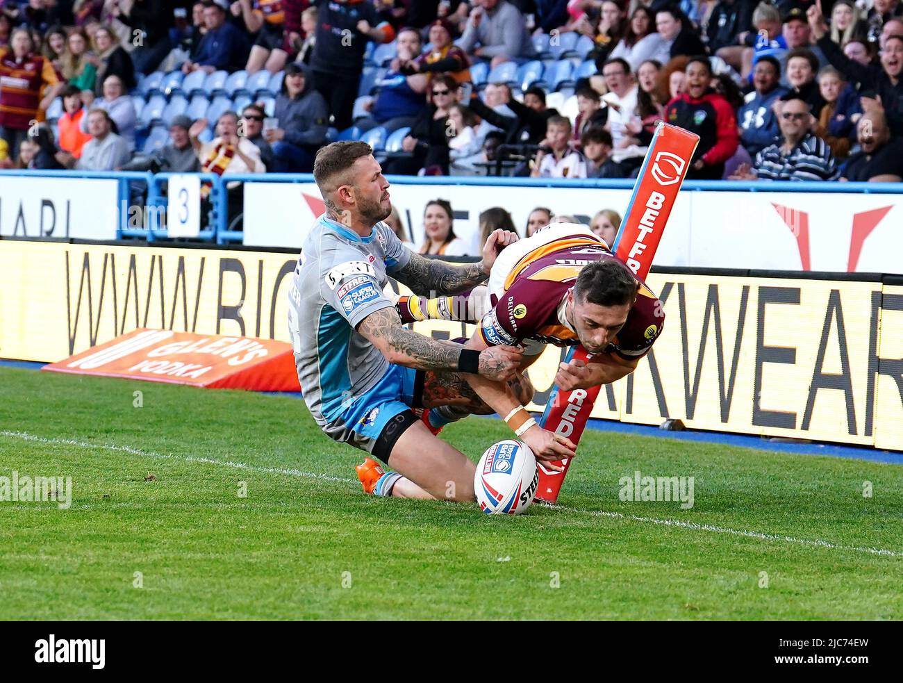 Jake wardle hi-res stock photography and images - Alamy