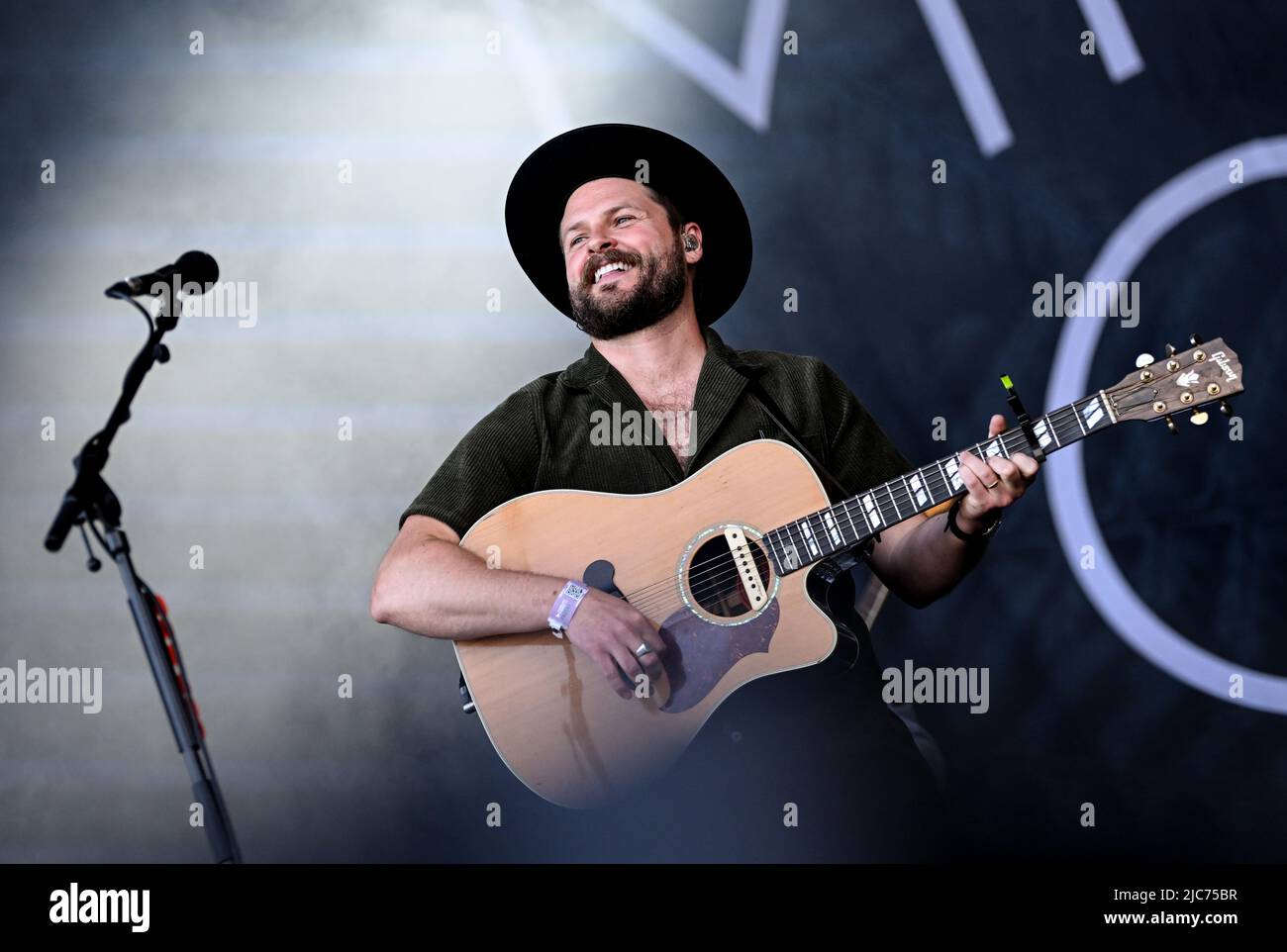 Mighty oaks on stage hi-res stock photography and images - Alamy