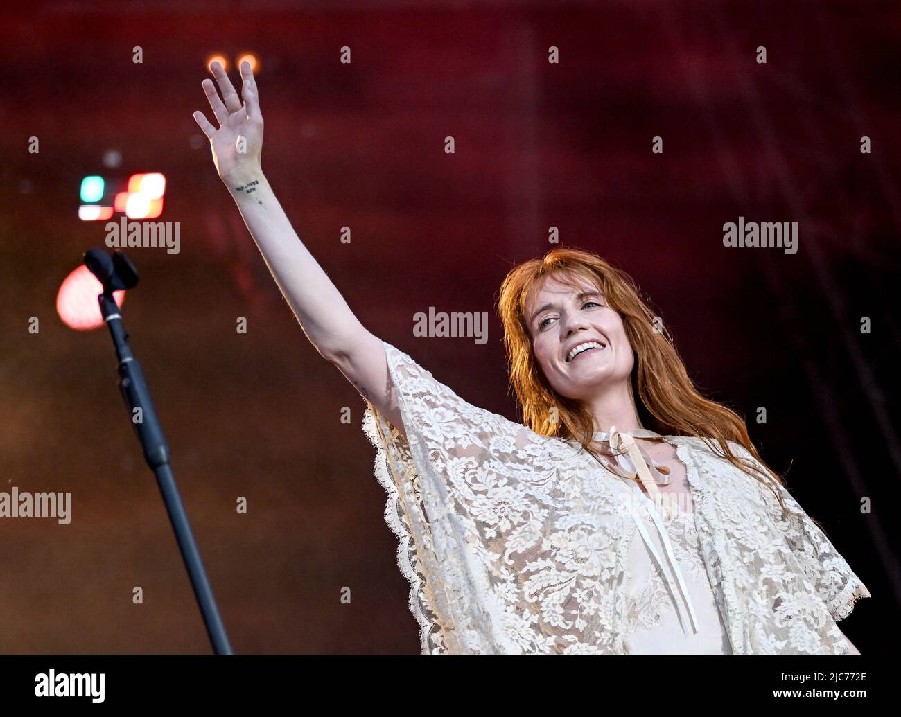 Berlin, Germany. 10th June, 2022. Singer Florence Leontine Mary Welch ...