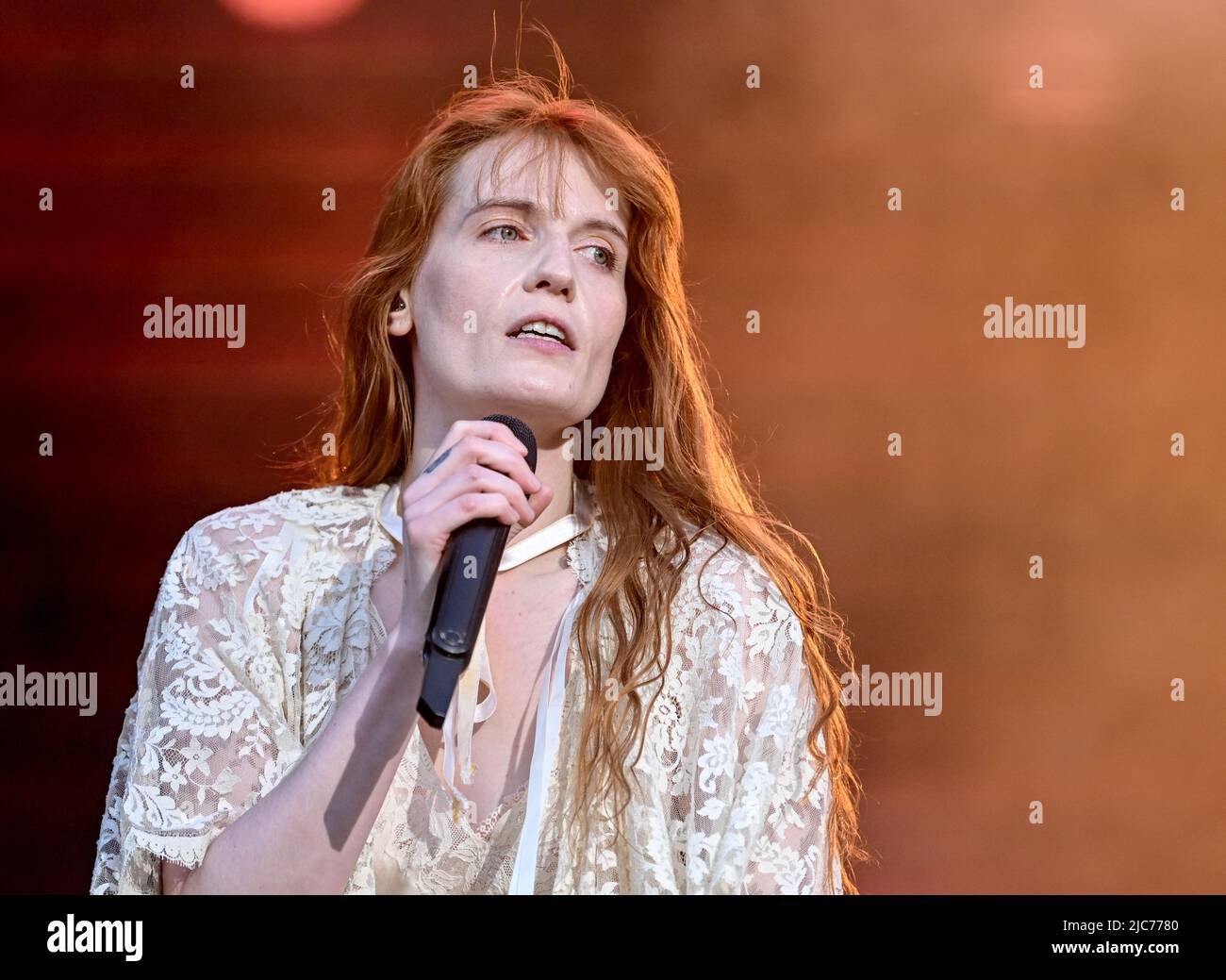 Berlin, Germany. 10th June, 2022. Singer Florence Leontine Mary Welch ...