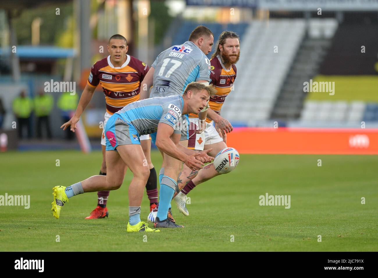 Huddersfield,UK. 10th June 2022 - Brad Dwyer (14) of Leeds Rhinos in ...