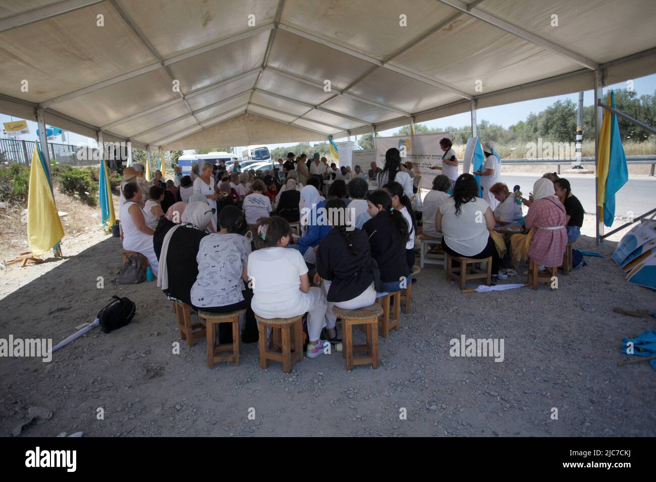 Ariel settlement roundabout hi-res stock photography and images - Alamy