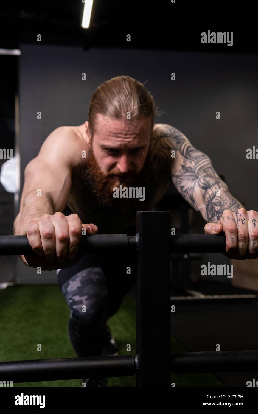 Fit brunette sleigh young push motion motivation muscle people power ...