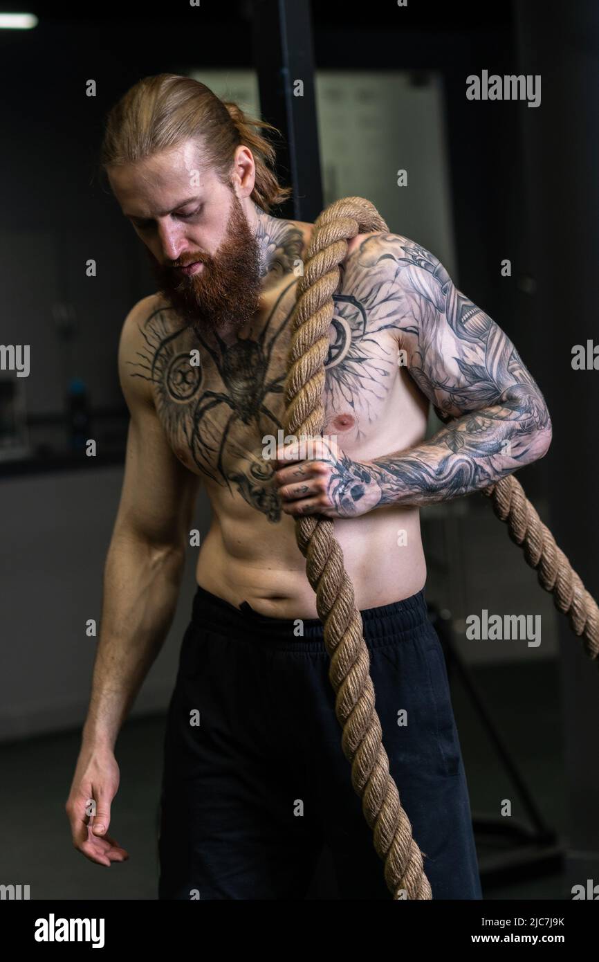 Rope invisible man tug pull was casual force person competition ...