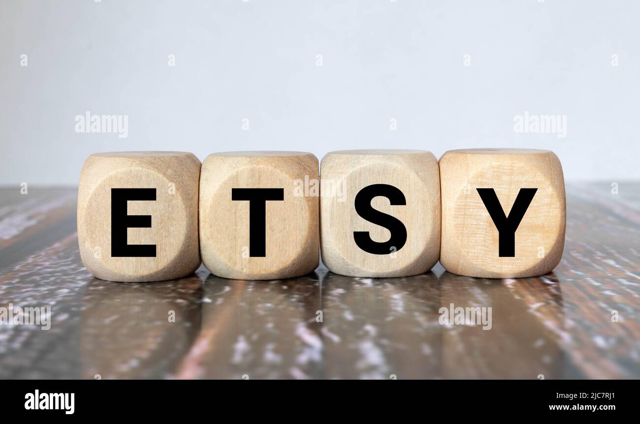 Laptop word smart on screen hi-res stock photography and images - Alamy