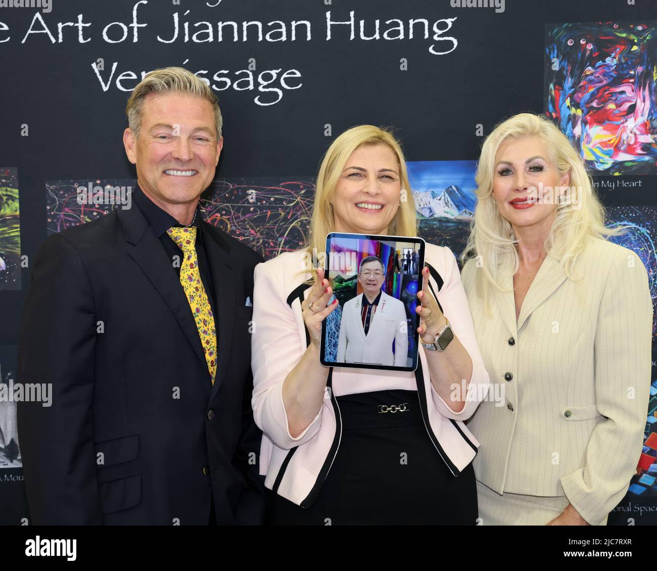 Santa Monica, California, USA. 9th June, 2022. Todd Williamson, artist ...