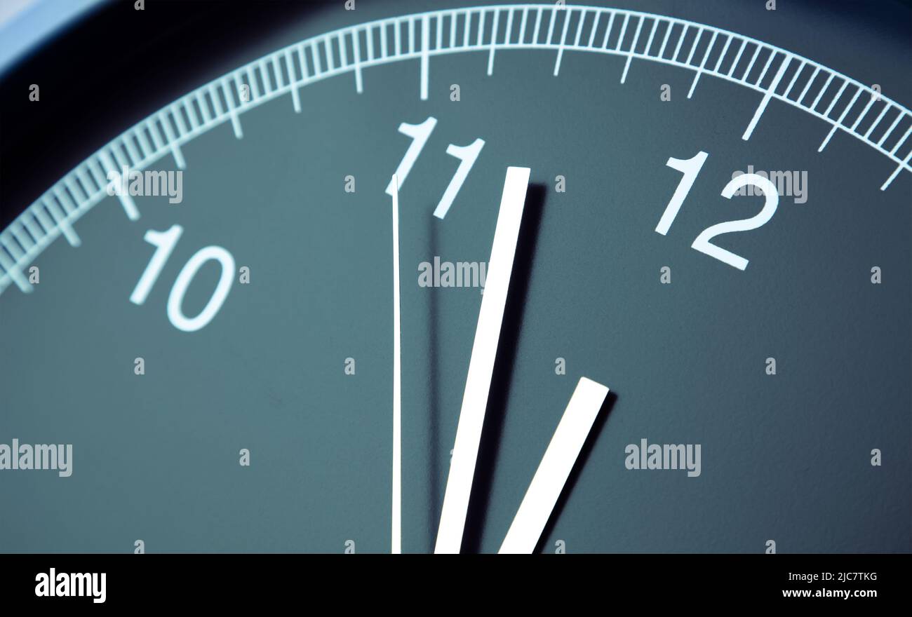 Clock face 12 hi-res stock photography and images - Alamy