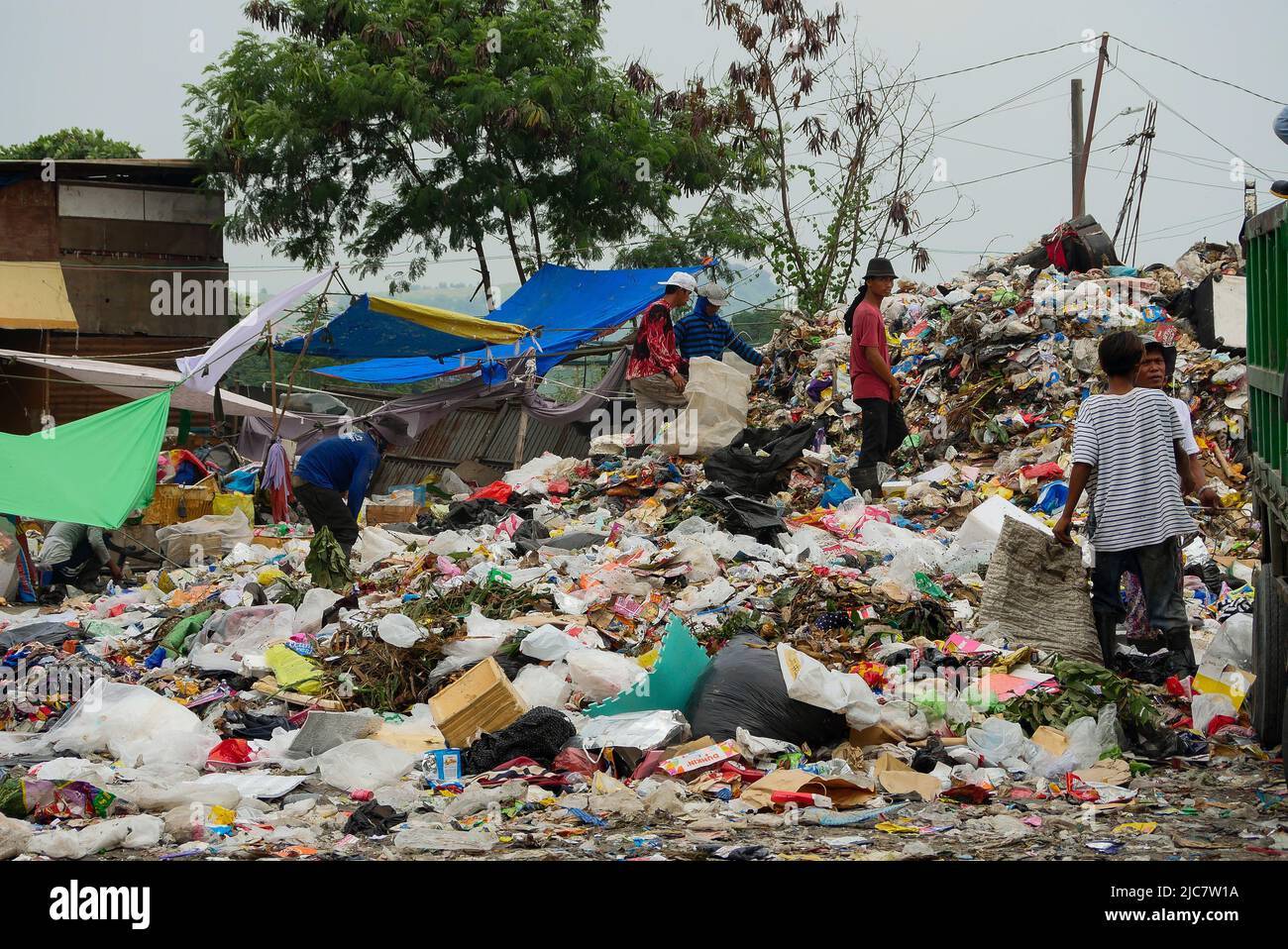 June 8, 2022, Rizal, Philippines: Waste pickers digs through the piles ...