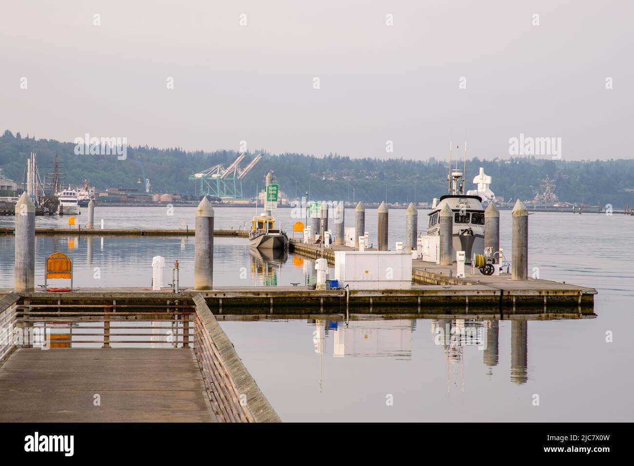 Everett, WA - USA -06-01-2022: Boats Along Marina Pier in Background ...