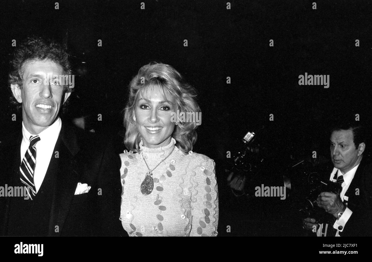 Richard Perry and Linda Jenner, in the background, Ron Galella. Circa ...