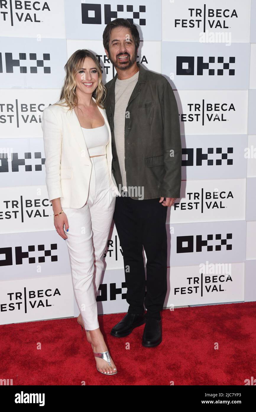 Ray and ally romano hi-res stock photography and images - Alamy