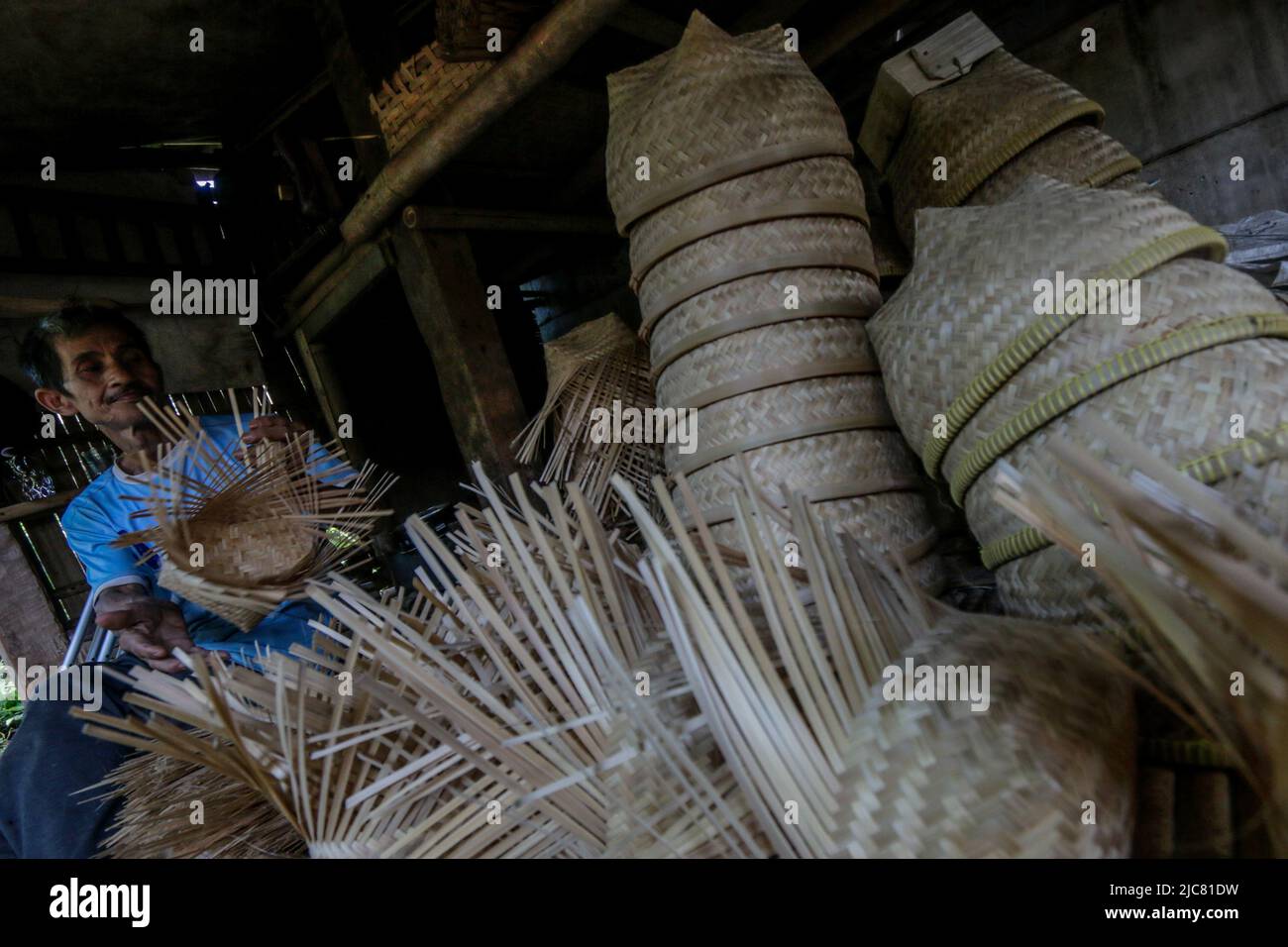 Home business craftsmen make rice storage eco friendly containers from ...