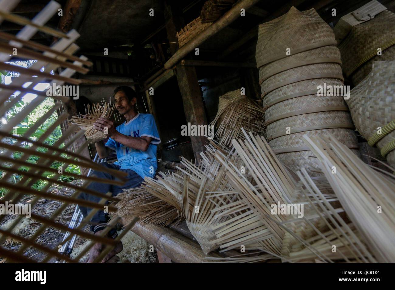 Home business craftsmen make rice storage eco friendly containers from ...