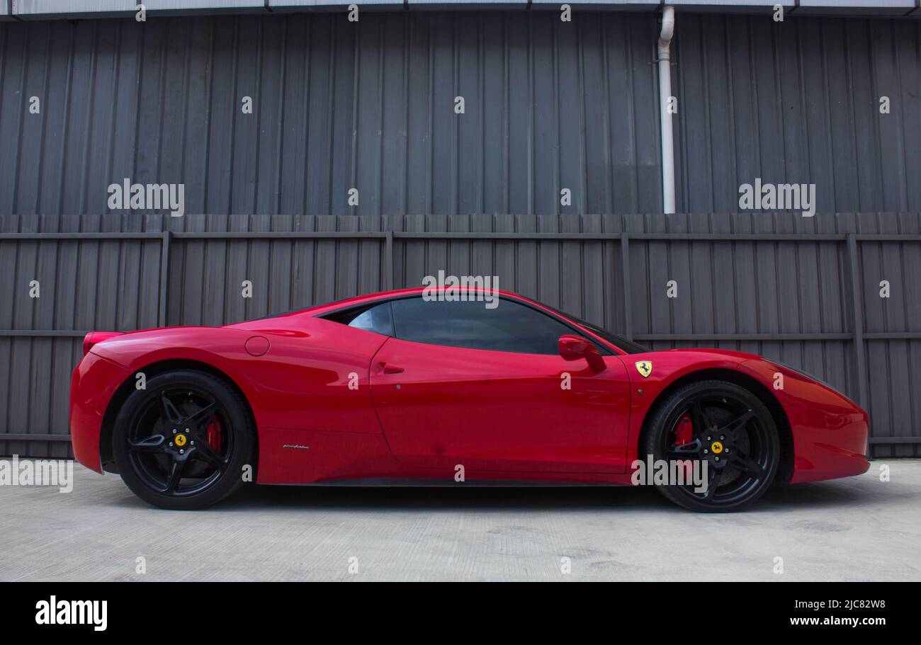 Ferrari fashion show hi-res stock photography and images - Alamy