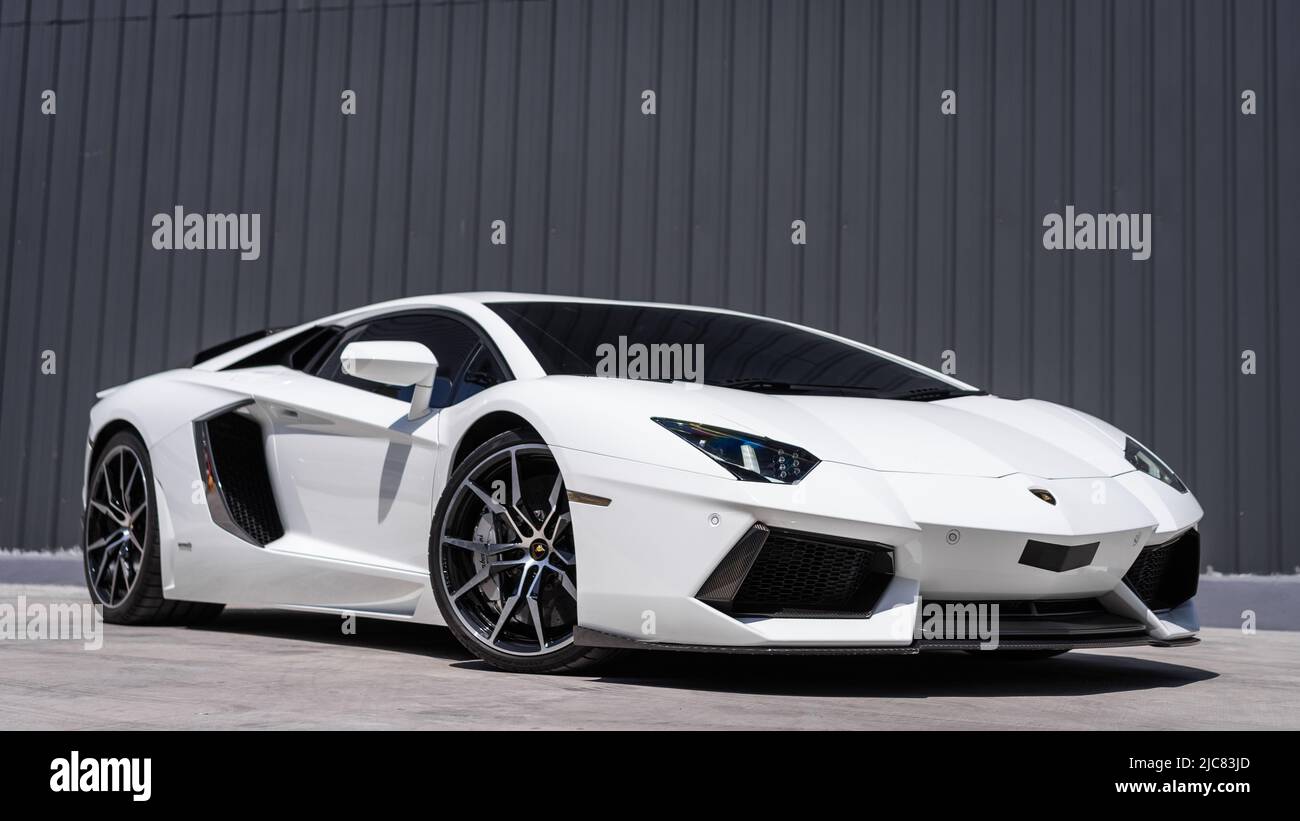 Lamborghini aventador svj roadster hi-res stock photography and images ...