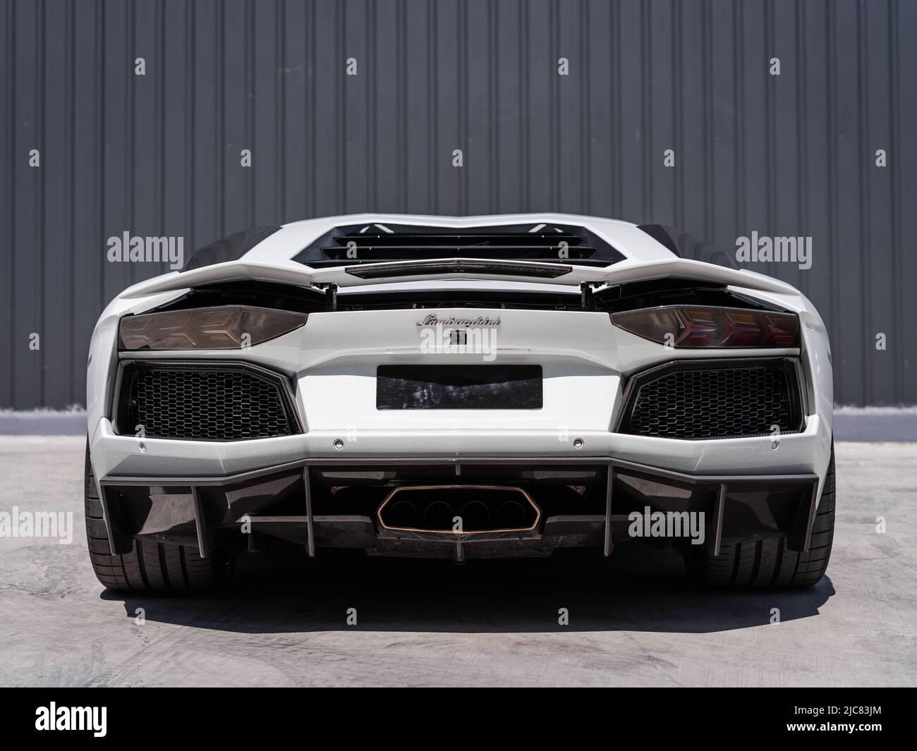 Lamborghini aventador svj roadster hi-res stock photography and images ...