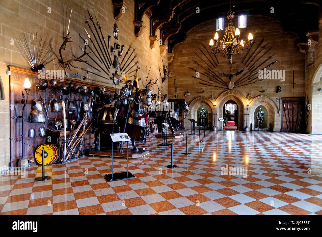 View of the interior of the Great Hall - Warwick Castle - Warwickshire ...