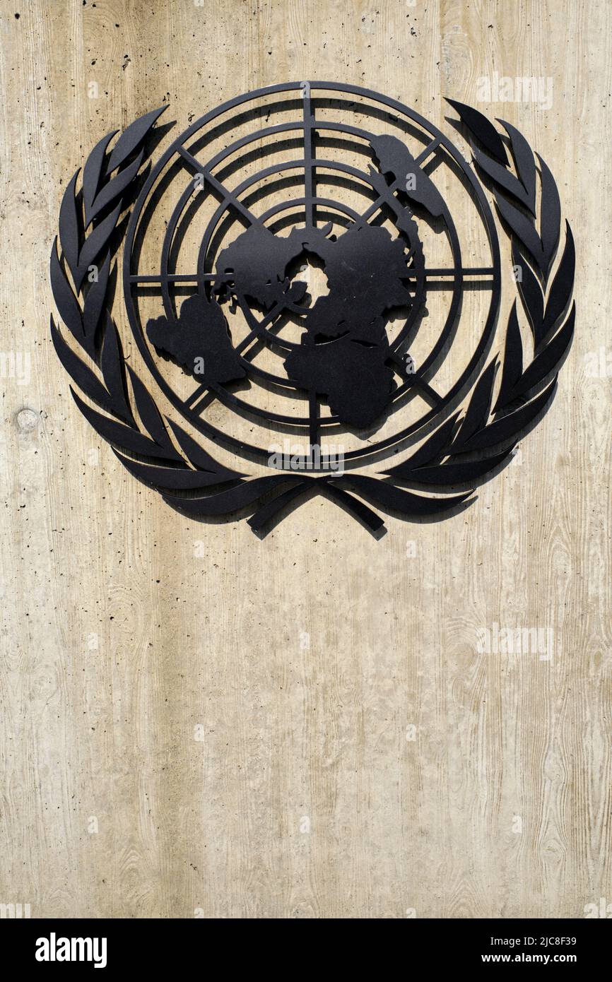 United nations logo hi-res stock photography and images - Alamy