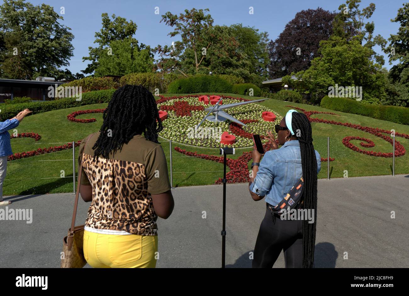 Beautiful and colorful flower clock during spring in geneva switzerland ...