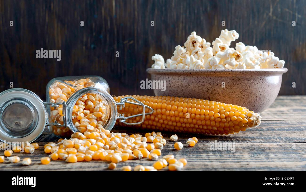 Making popcorn at home hi-res stock photography and images - Alamy