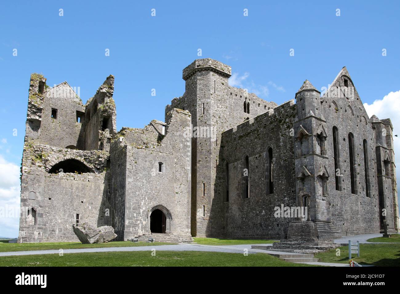 Rock of Cashel ruins in County Tipperary, Ireland Stock Photo - Alamy