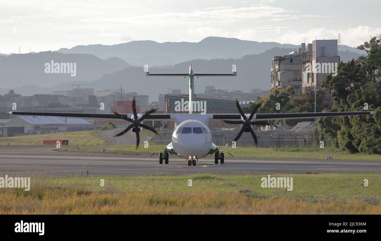 Uni jet hi-res stock photography and images - Alamy