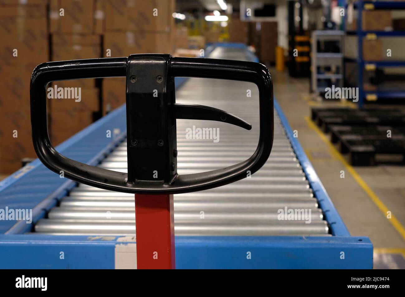 Inside a logistics and distribution warehouse Stock Photo - Alamy