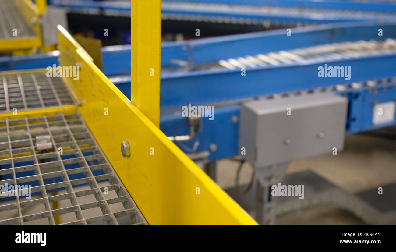 Inside a logistics and distribution warehouse Stock Photo - Alamy