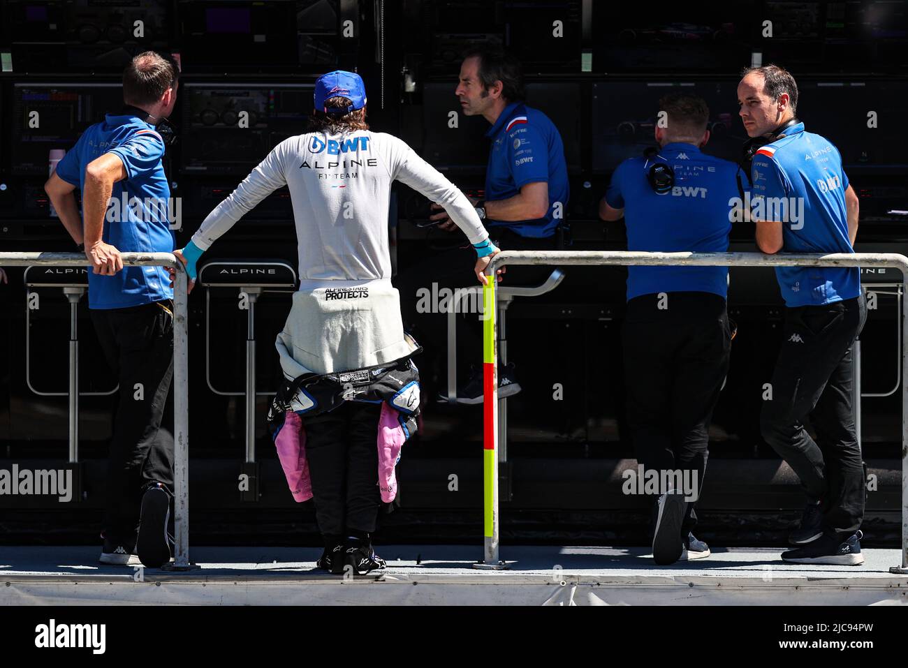 (L to R): Alan Permane (GBR) Alpine F1 Team Trackside Operations ...