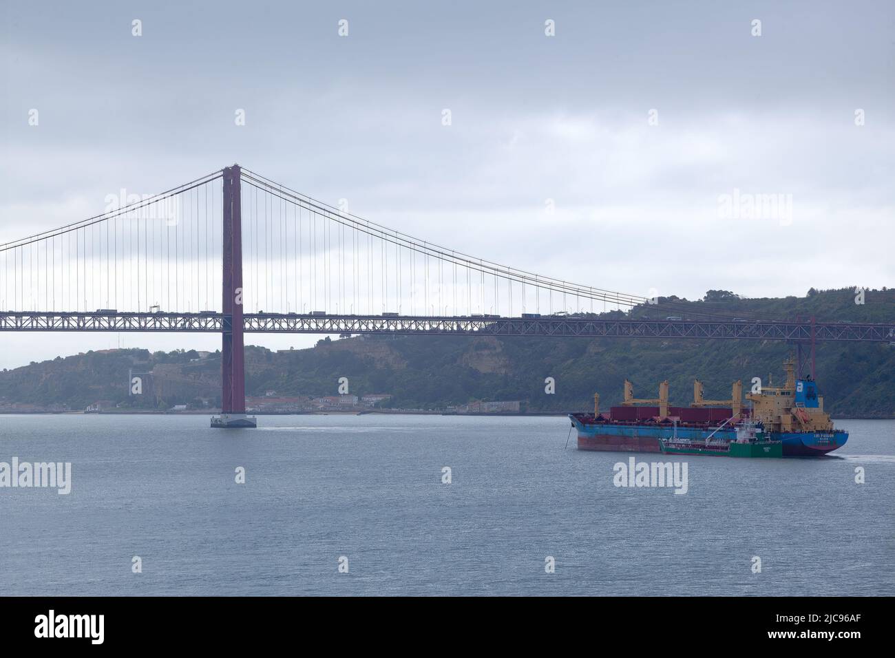 Vasco da Gama Bridge over Tagus river, Lisbon, Portugal Stock Photo - Alamy