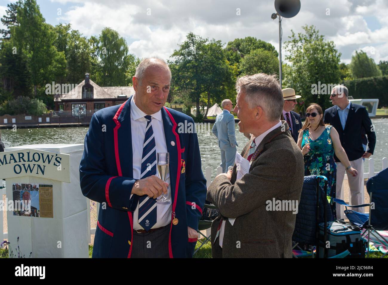 Marlow, Buckinghamshire, UK. 11th June, 2022. Olympian Sir Steve ...