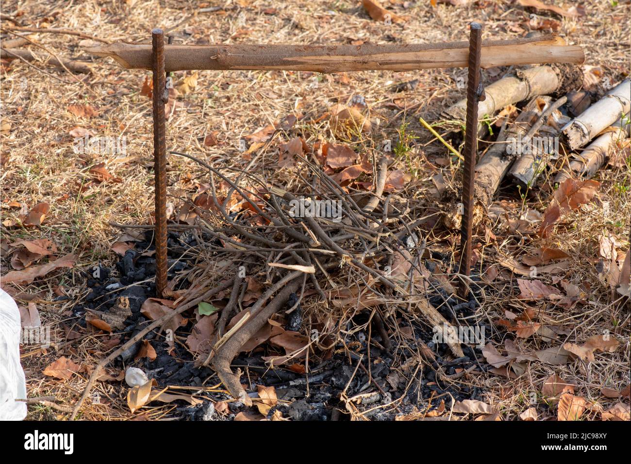 Camping and cooking food on vacation of children in rural areas Stock ...