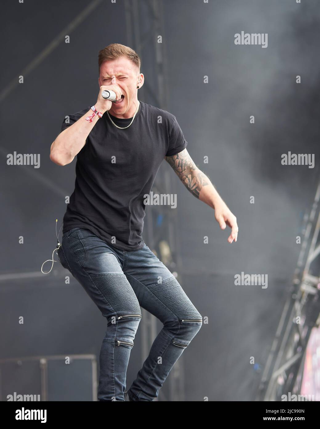 Tesseract band hi-res stock photography and images - Alamy
