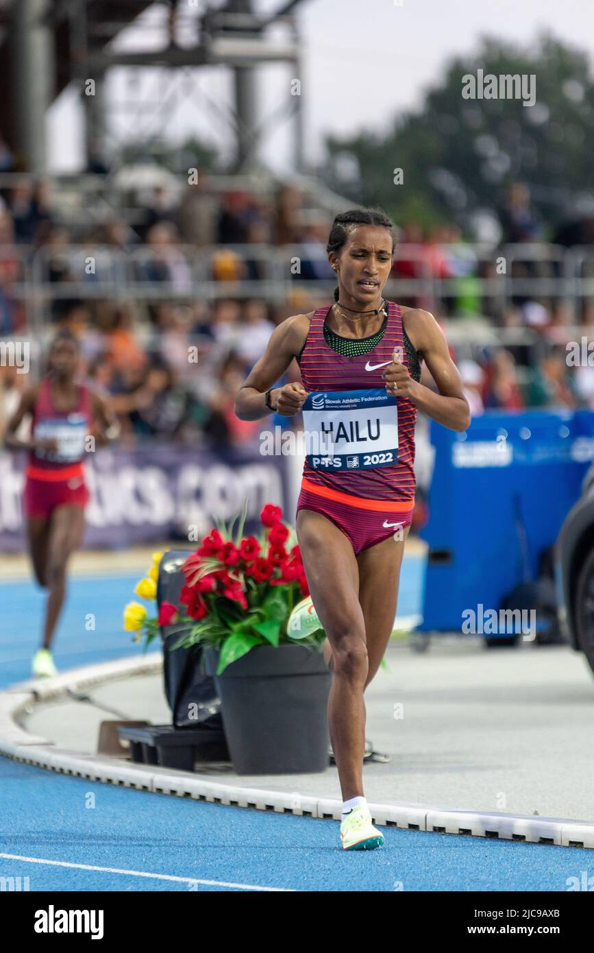 Ethiopian runner Lemlem Hailu competes in the Women's 5000 metres at ...