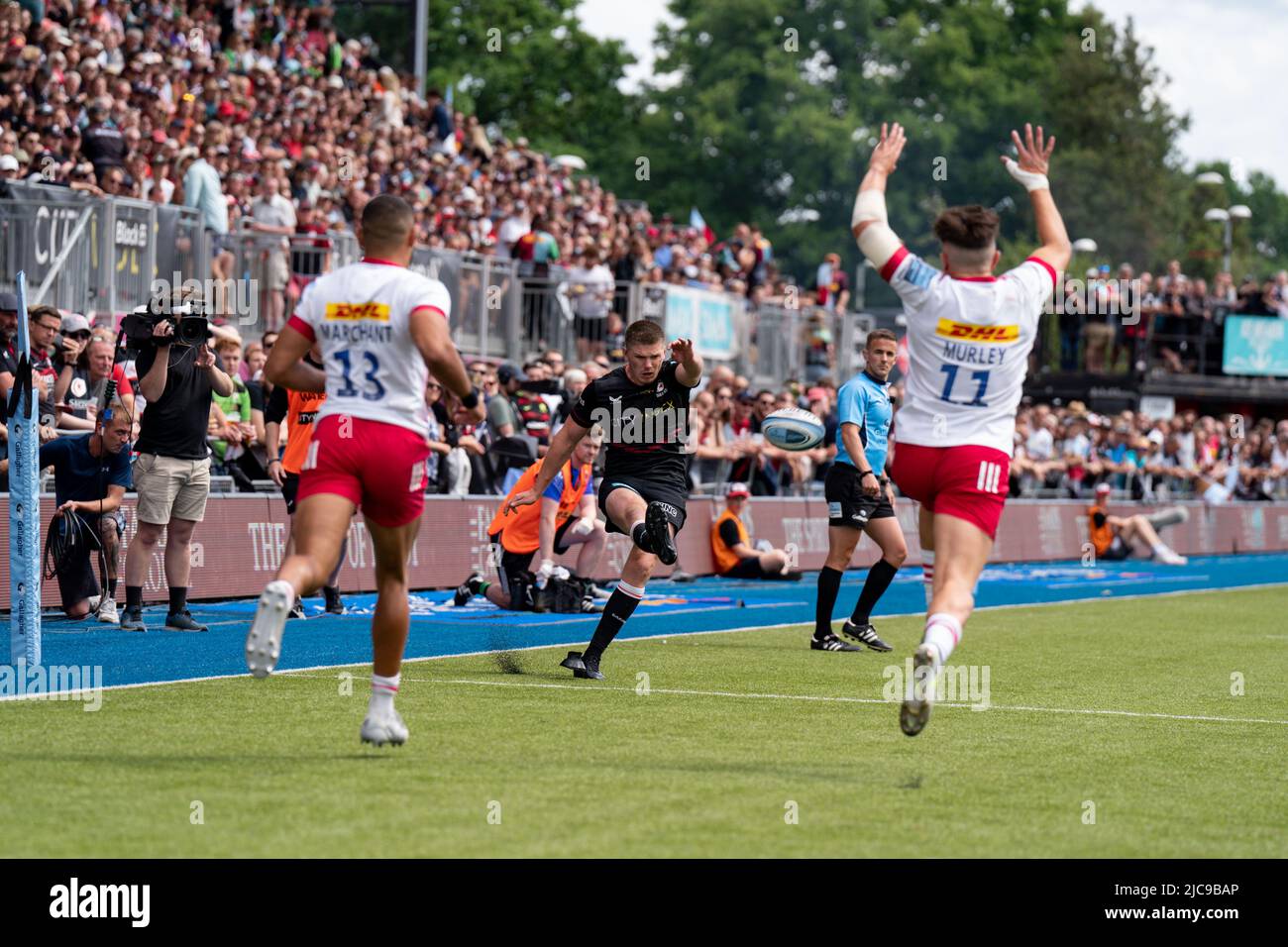 Owen farrell saracens harlequins hi-res stock photography and images ...