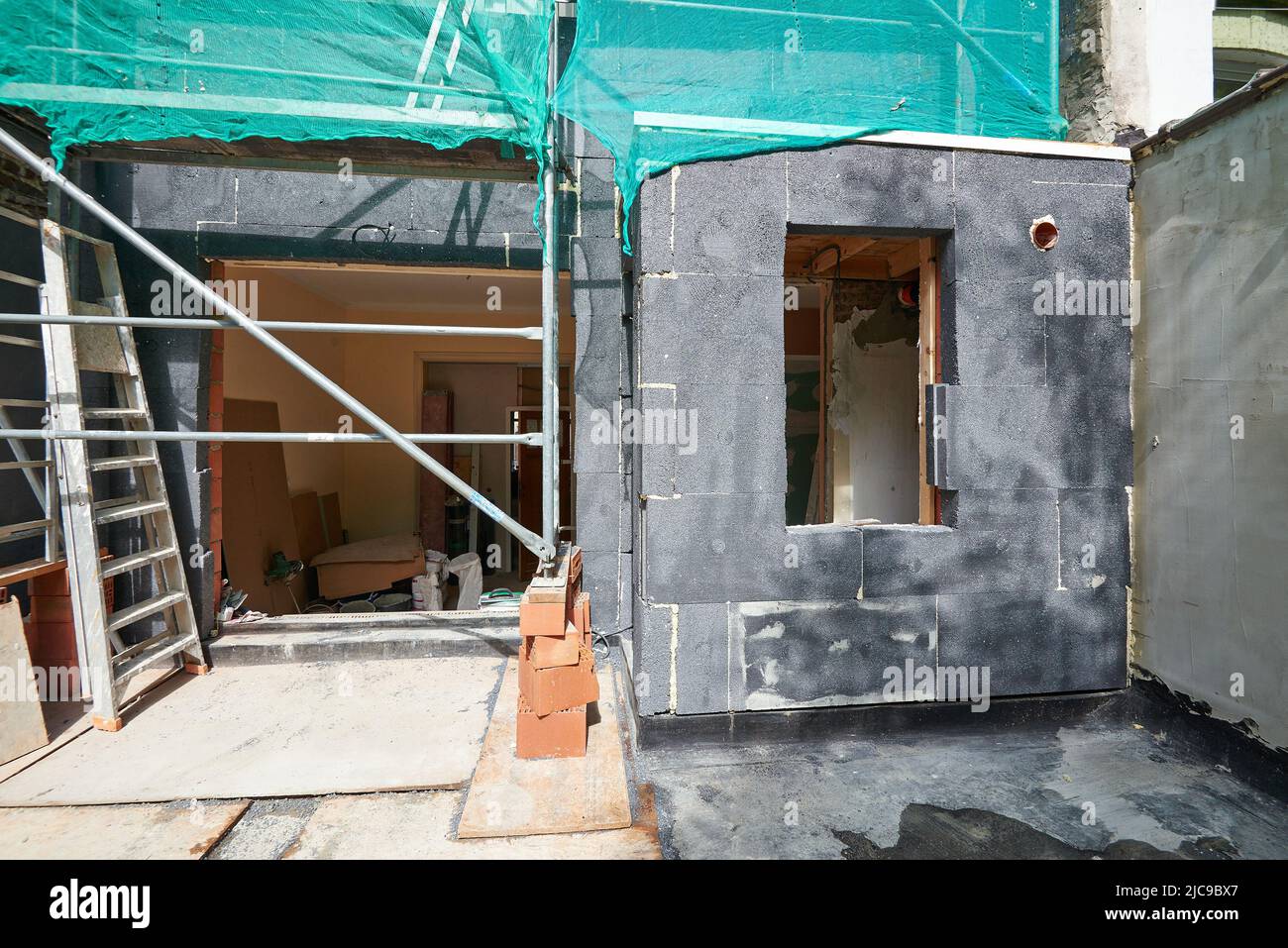 Modern insulated facade hi-res stock photography and images - Alamy