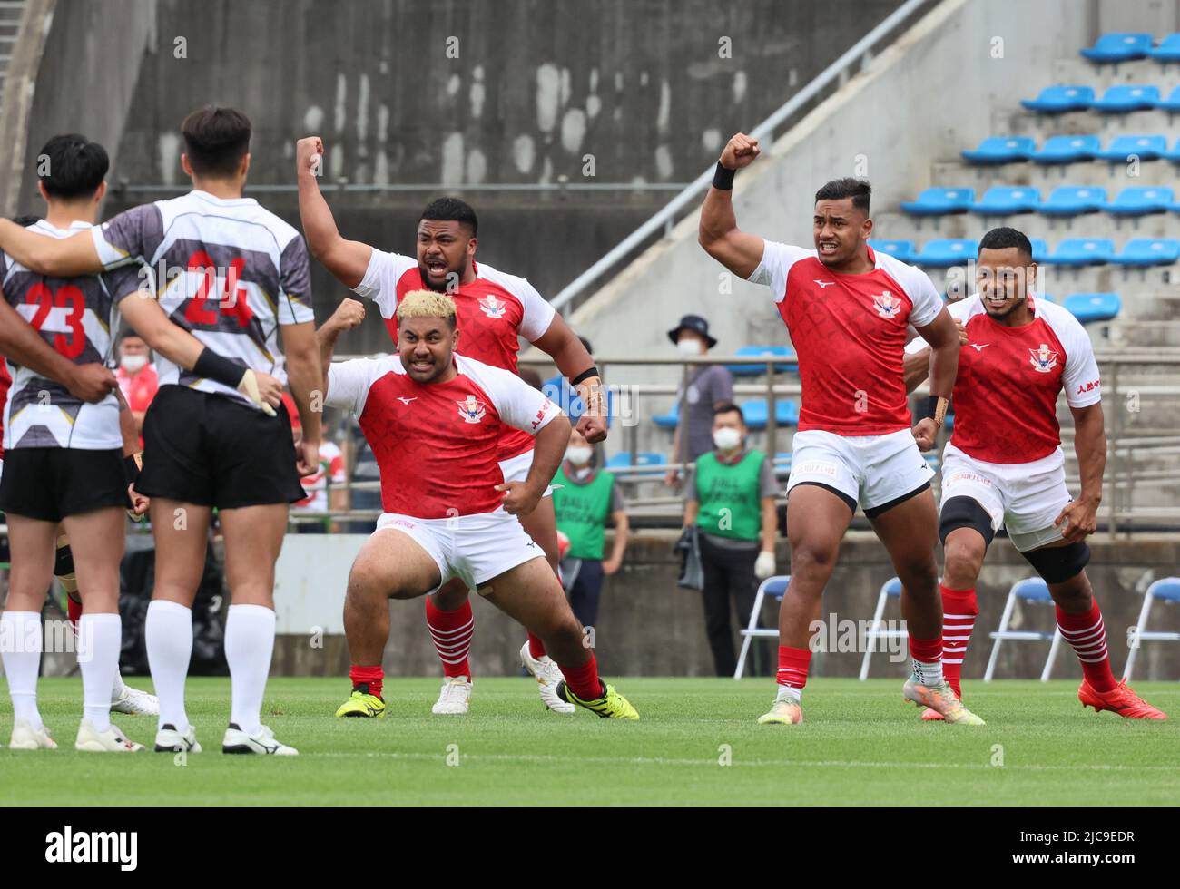 Tokyo, Japan. 11th June, 2022. Tonga Samurai XV players perform a war ...