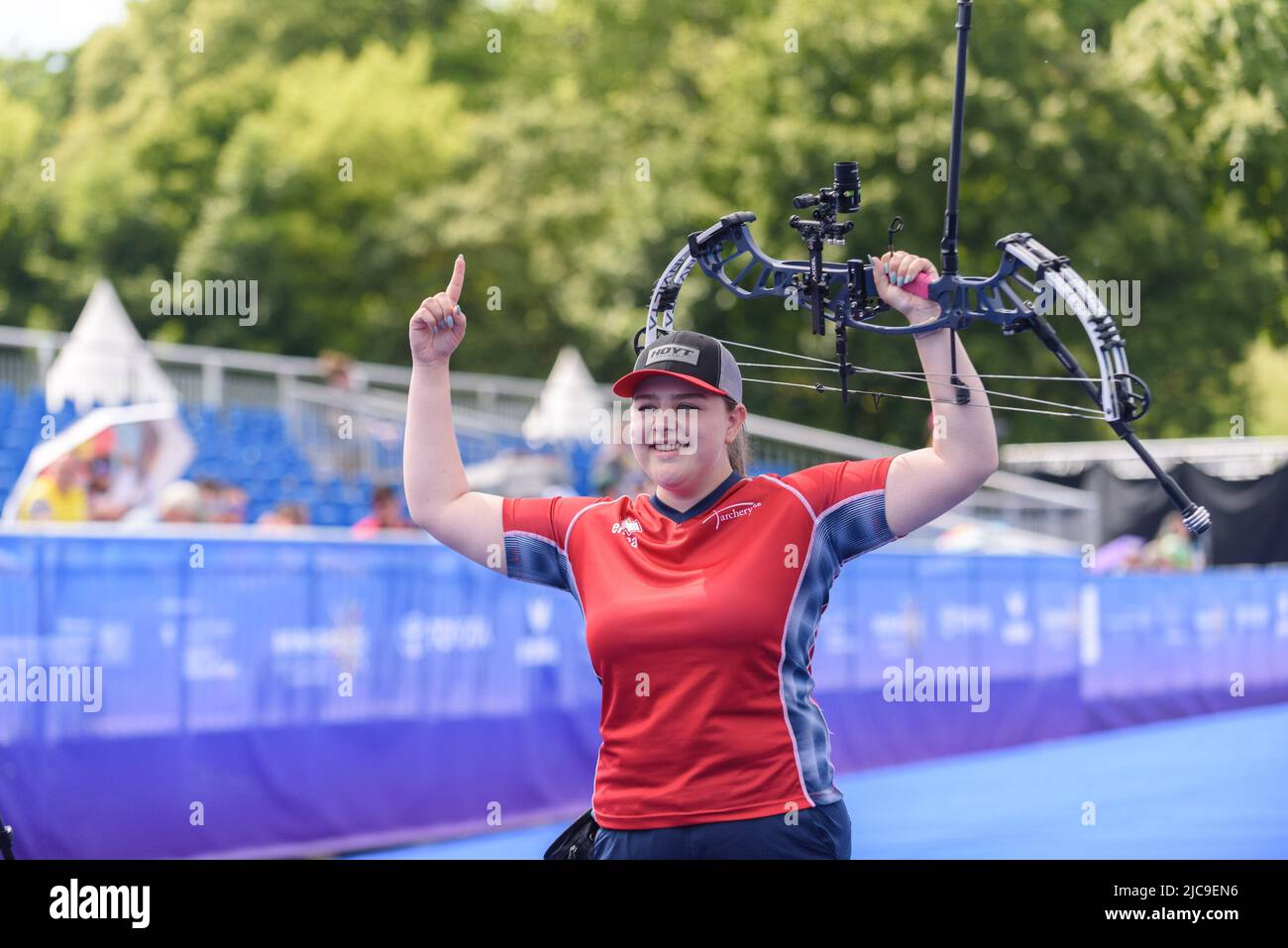 Isabelle Carpenter (Compound Women Great Britain) after winning gold ...