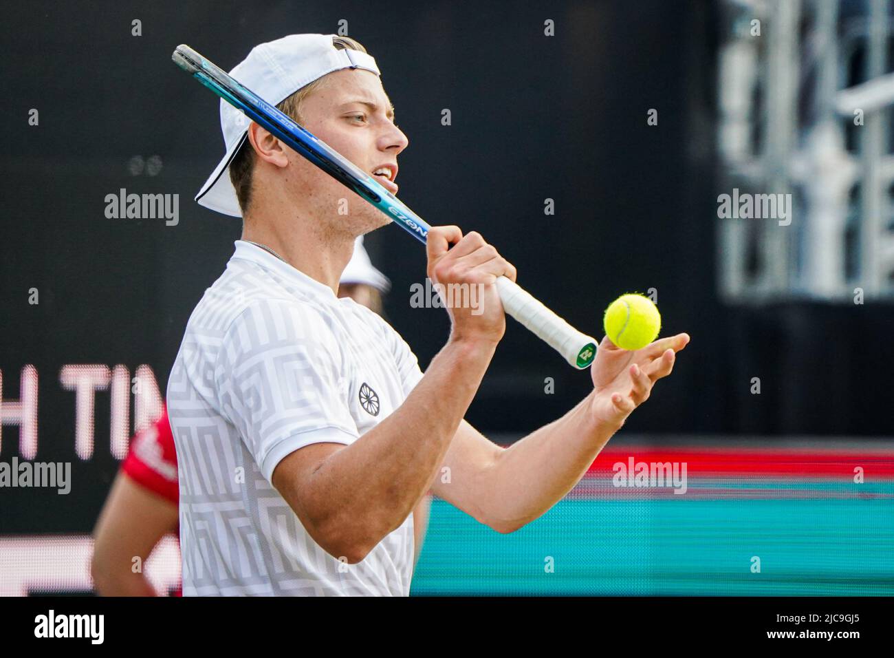 'S-HERTOGENBOSCH, NETHERLANDS - JUNE 11: Tim van Rijthoven of the ...