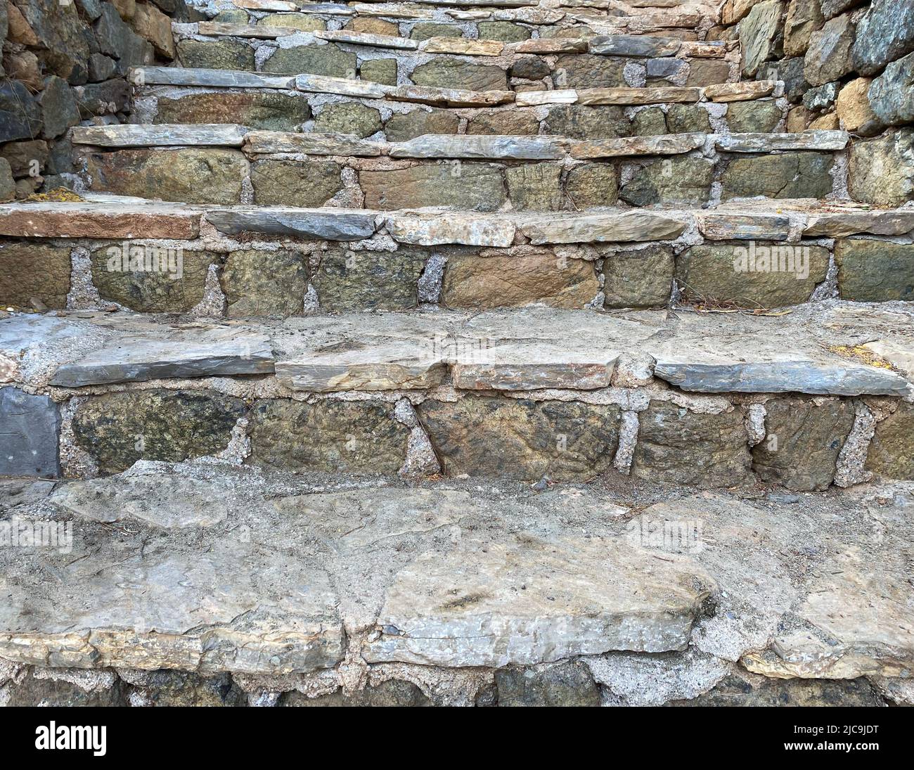 Five stone steps hi-res stock photography and images - Alamy
